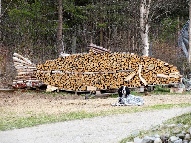 Wood stacking ideas - The Most Creative Ways - a Swedish Barnhouse